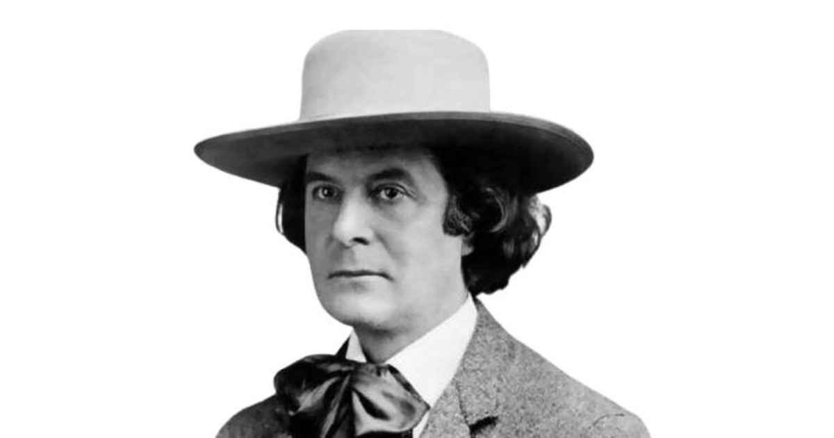 50+ Famous Inspirational Quotes by Elbert Hubbard - ThyPost